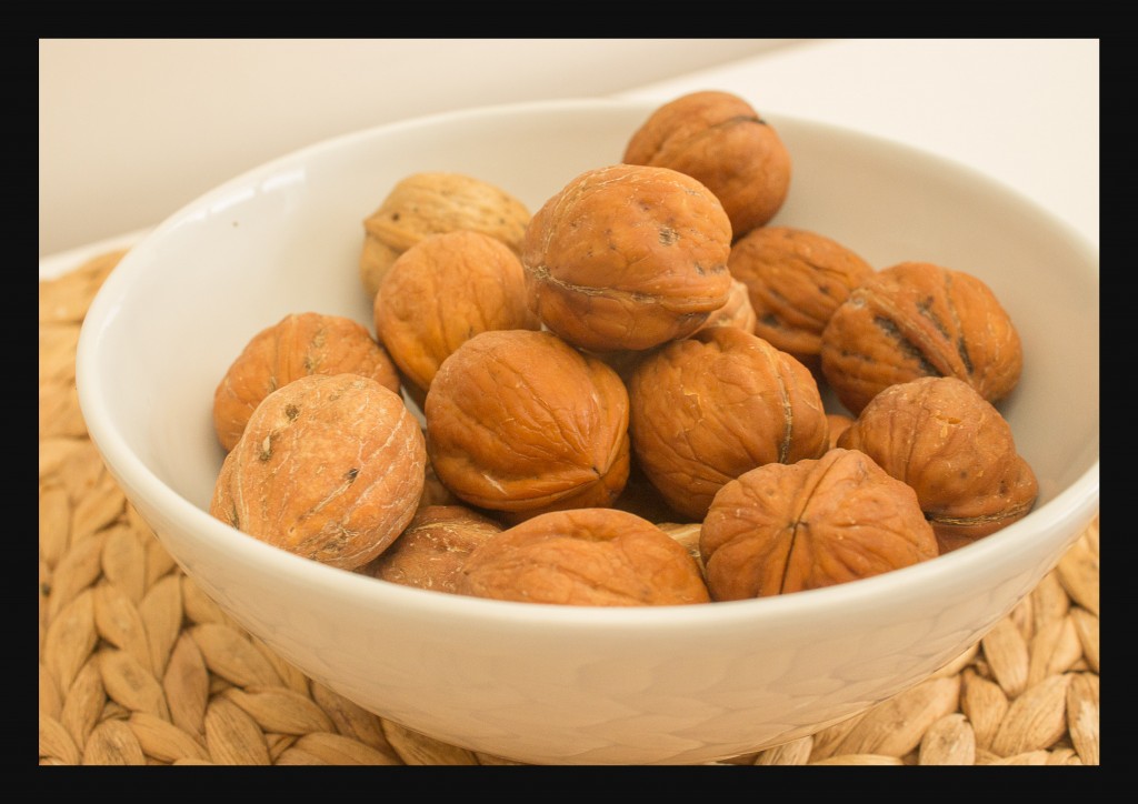 La Noix : fruit sec? fruit frais? | Valérie LECONTE Diététicienne ...